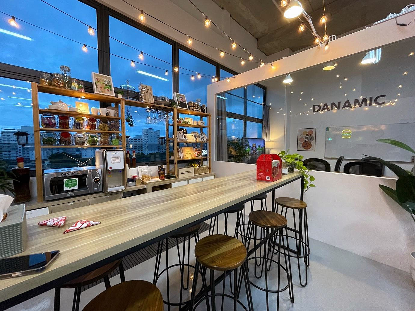 An Inspiration for His Entrepreneurship Spirit, A Teacher for Others ...